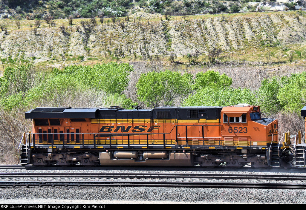 BNSF 6523 Pusher